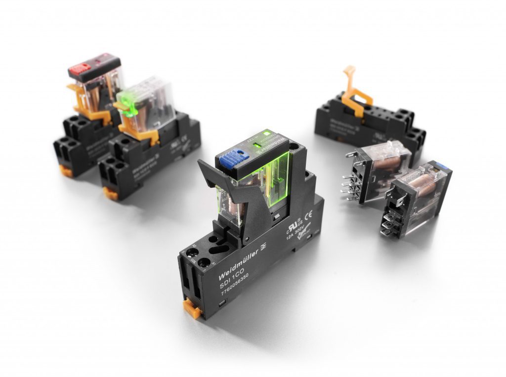 Compact DRI relays with plug-in pins - CSL Online